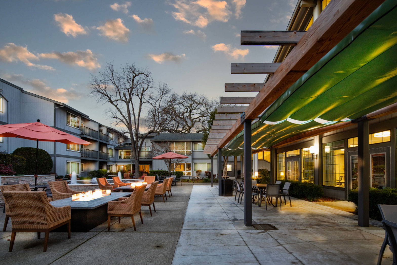 Senior Living Photo Gallery | Oakmont Gardens in Santa Rosa